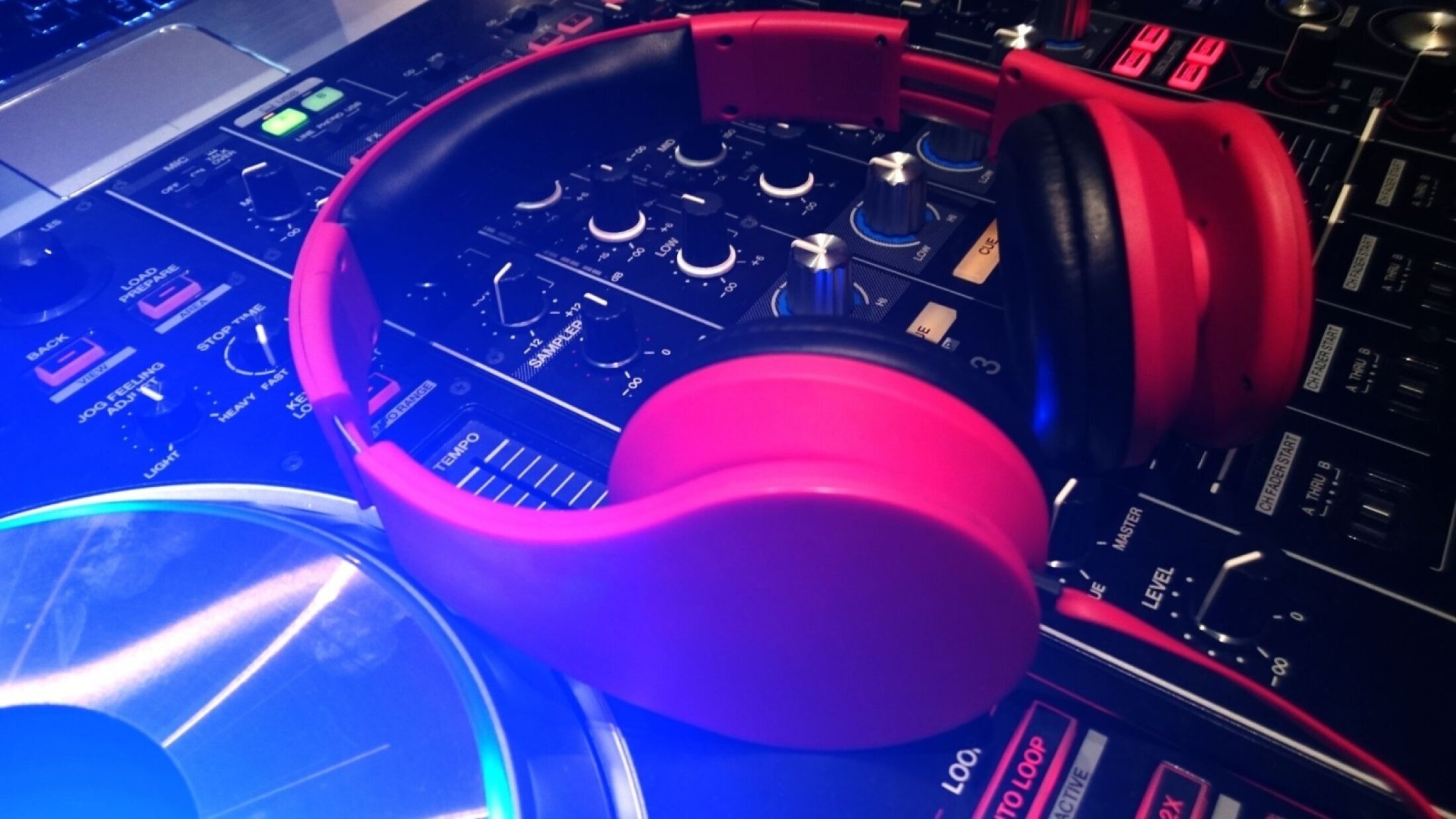 DJ Berlin ⭐ Olaf Schmidt - 30 Jahre volle Tanzflächen